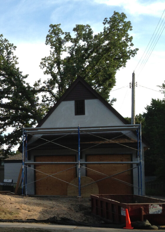 Easy Vertical Paneling Installation - Patticake Wagner